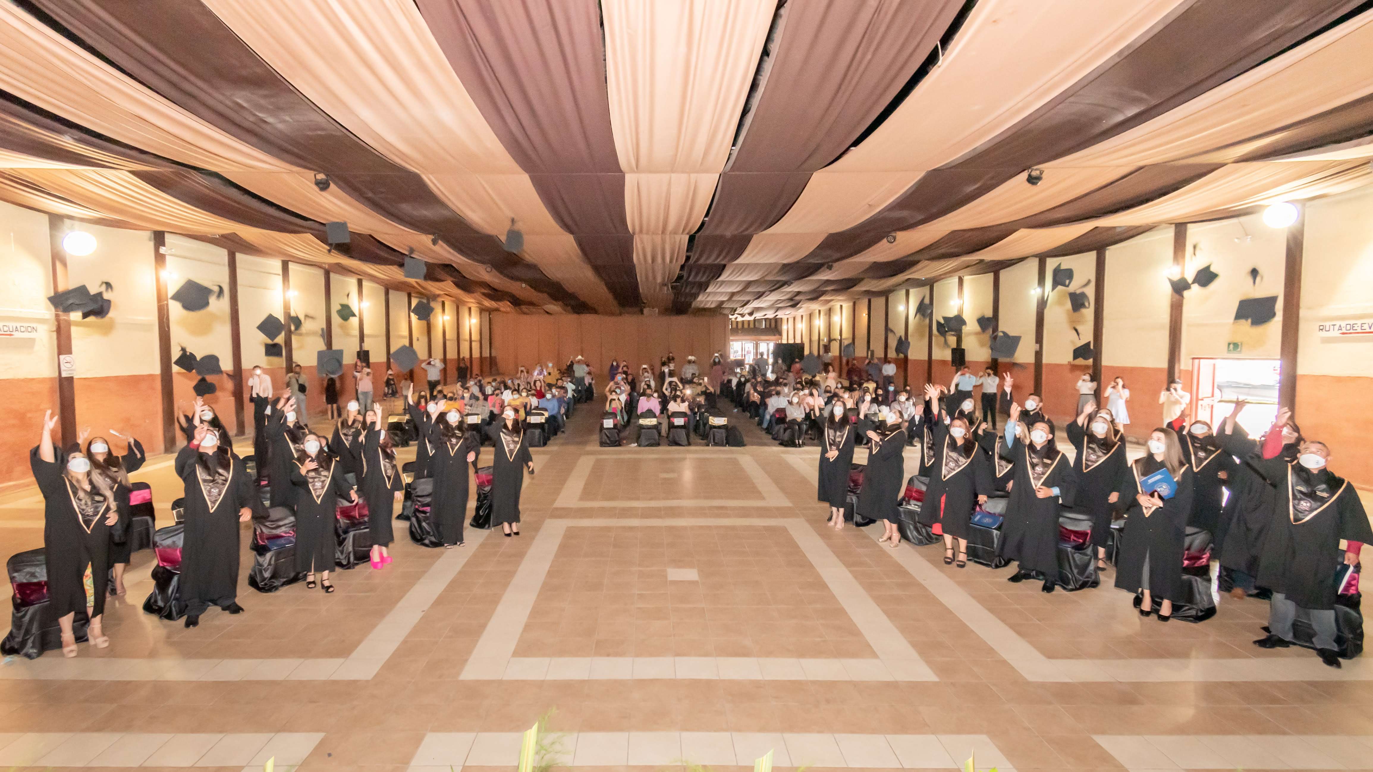 Concluyen 31 estudiantes de la ensech su carrera profesional | El Bordo