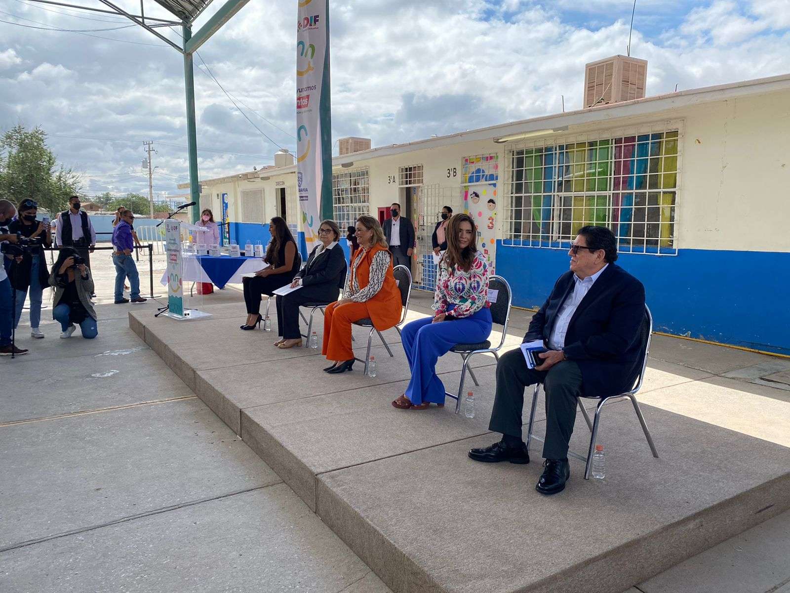 Arrancan programa para asegurar desayunos gratis en 251 escuelas de ...