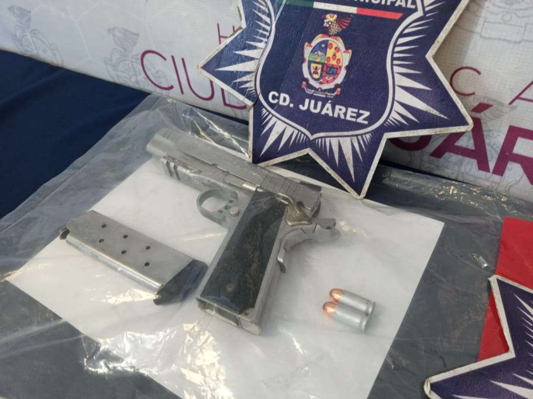 Sujeto Es Detenido En Posesión De Un Arma De Fuego Amenazó Al Amigo De