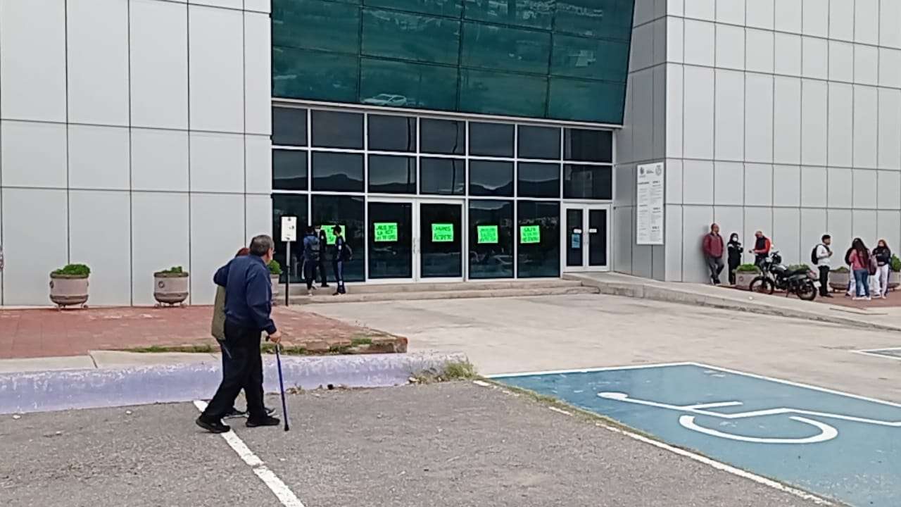 Toman la facultad de educación física de la UACH | El Bordo