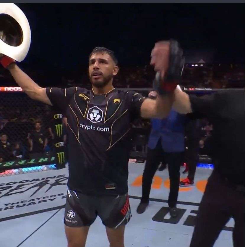 Se corona El Pantera Jaír Rodríguez campeón peso pluma de la UFC | El Bordo