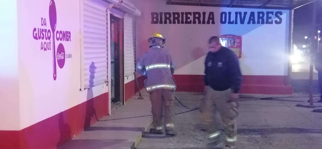 ¡Se les quema la comida!; humo alertó incendio en negocio de birria ...
