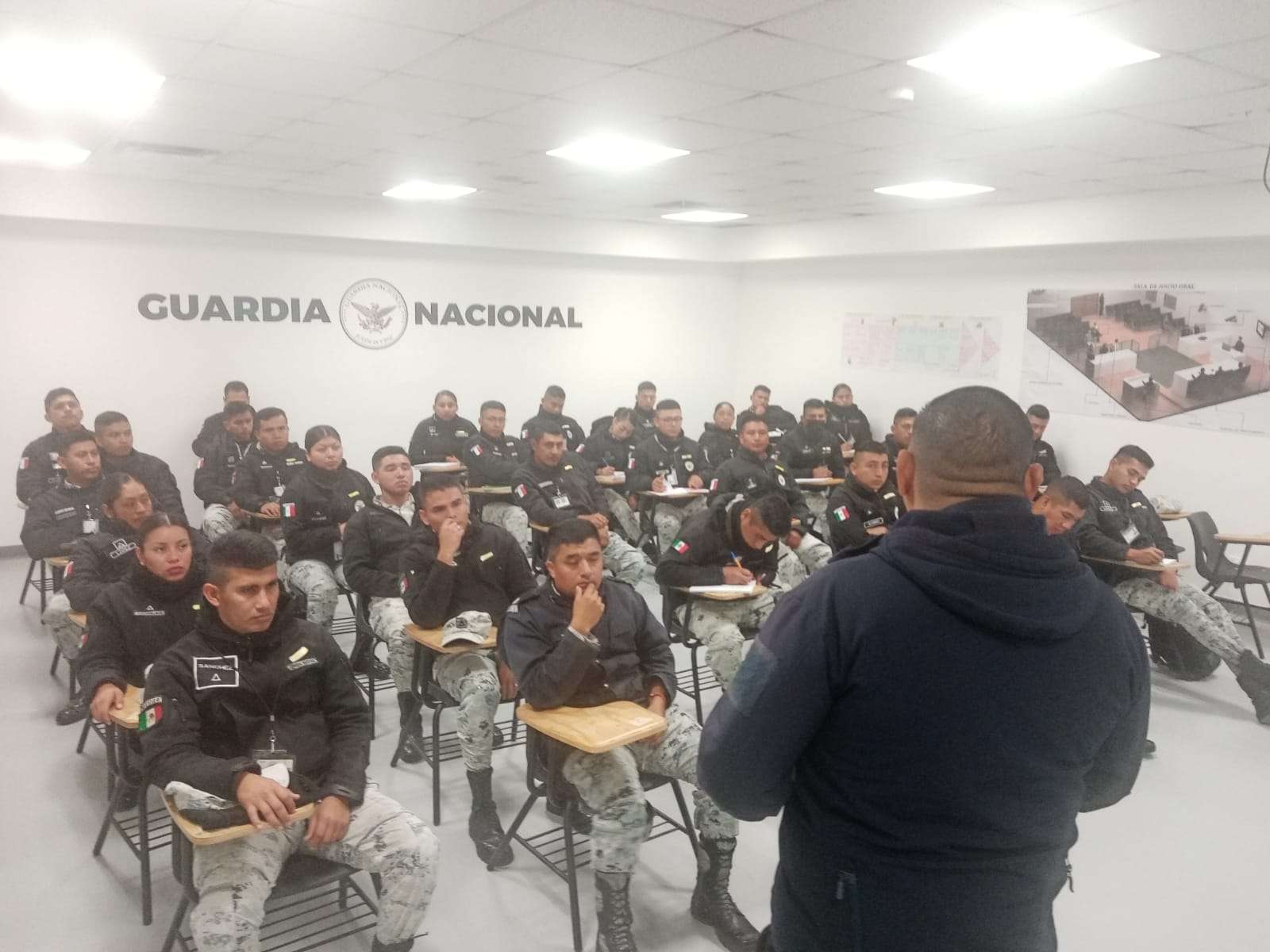Capacita Seguridad Vial a 74 elementos de la Guardia Nacional | El Bordo