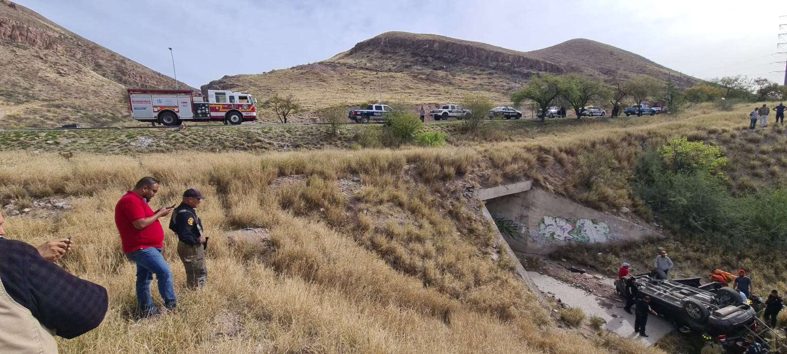 Aparatosa volcadura deja lesionado en carretera Chihuahua - Aldama | El Bordo