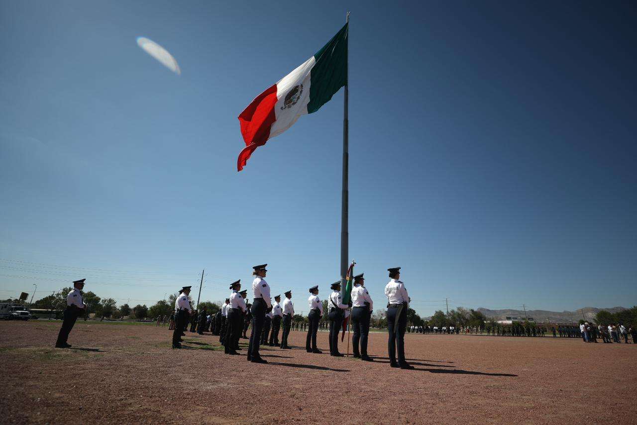Izan la mega bandera para celebrar el mes patrio | El Bordo