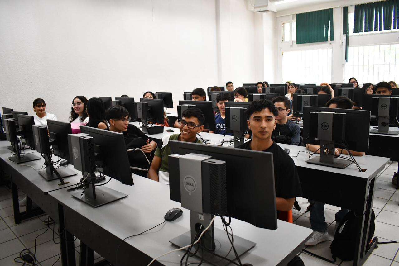 Inician clases 9 mil estudiantes de la UTCJ | El Bordo