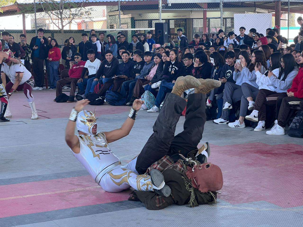 Llevan a cabo la Feria de la Juventud en el Cobach 7 | El Bordo