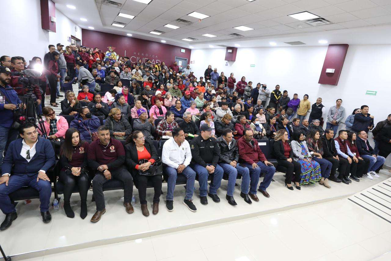 Reconoce el Presidente Municipal los logros de la Regidora María Adame ...