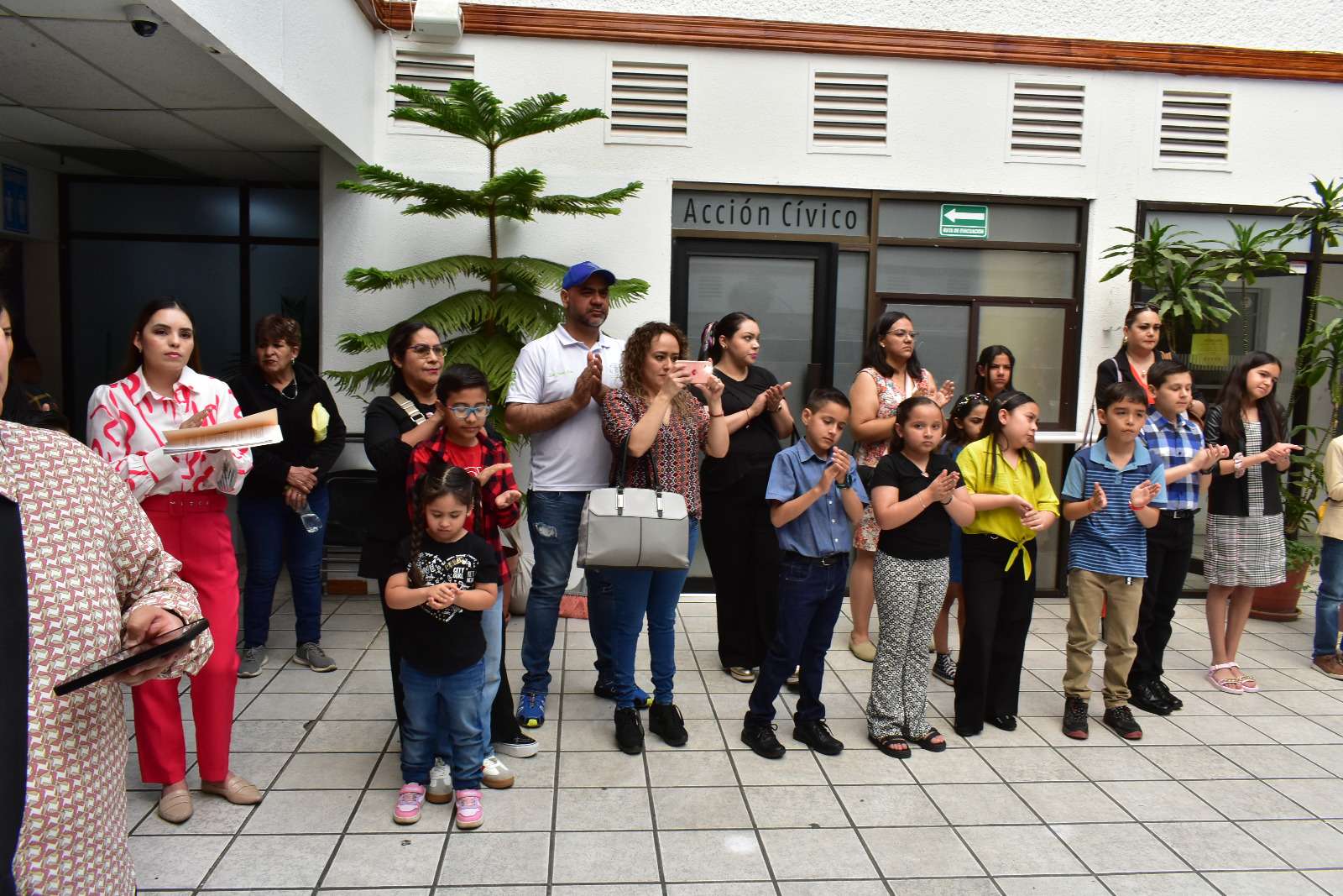 Inauguran Biblioteca Itinerante en Parral | El Bordo