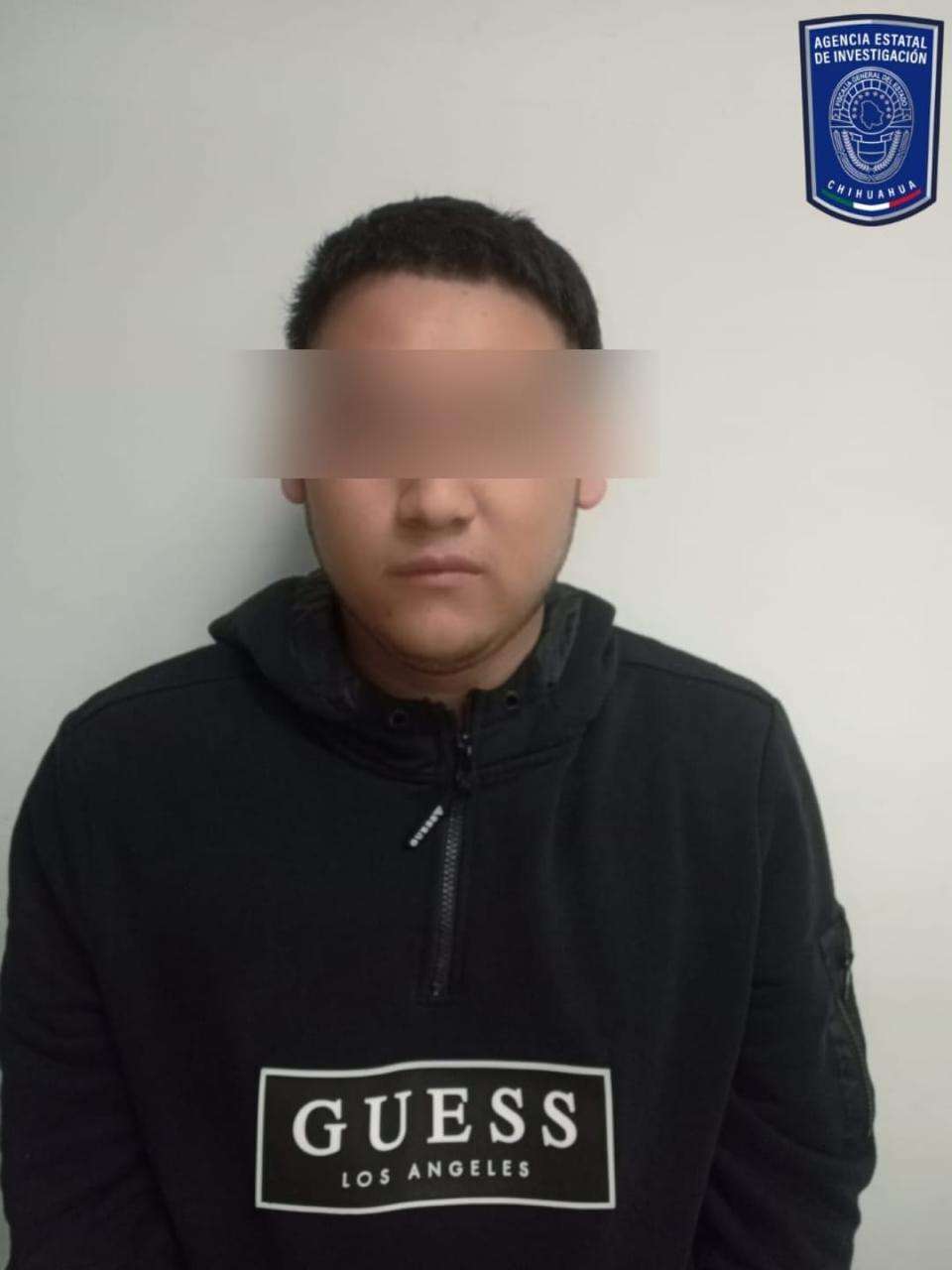 Arrestan a hombre con arma de fuego en la Plutarco Elías Calles | El Bordo