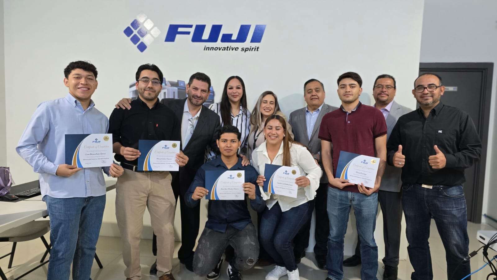 Concluyen estudiantes de UTCJ diplomado en Tecnología de Montaje | El Bordo