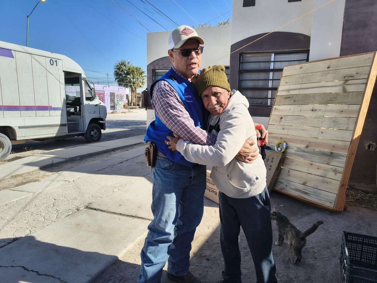 Entregan insumos básicos a damnificados por siniestros | El Bordo